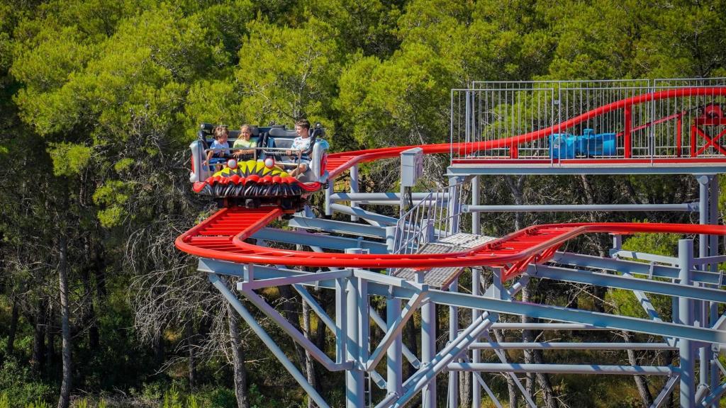 RIDESZONE Spinning Coaster [PARK] #4093